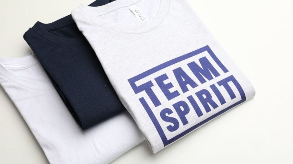 The 15 Best New Employee Welcome Kit Ideas in 2024 | Printful