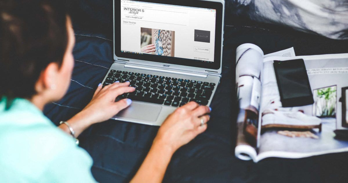 How to Get Featured in an Industry Blog | Printful