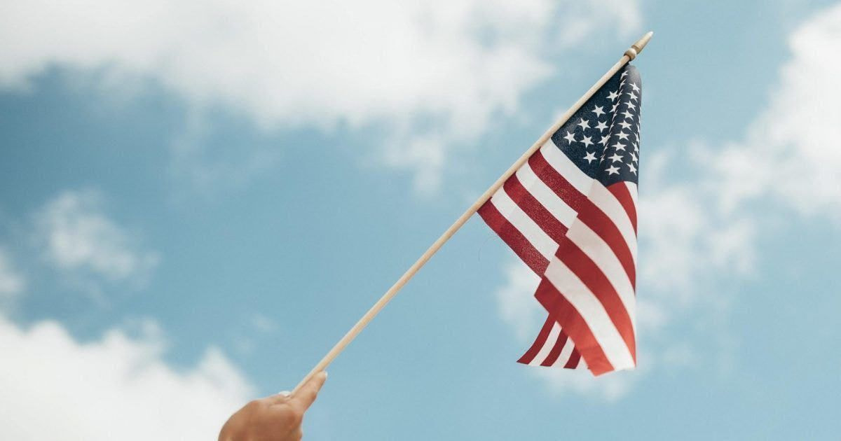 10 Independence Day Marketing Campaign Ideas | Printful