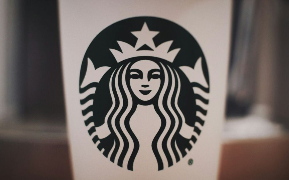 The World’s Most Accessible Logos | Printful | Printful