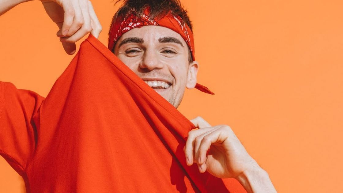 From Bland to Brilliant: T-Shirt Description Examples and Ecommerce ...