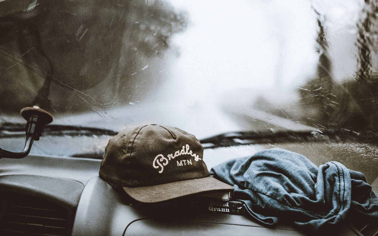 Trucker Hats vs. Baseball Caps | Printful